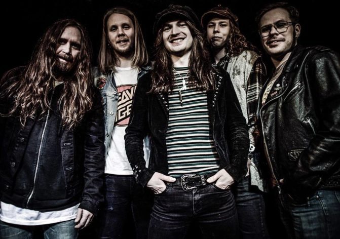 Breaking News: GRAND ROYALE Streaming New Single 'R’N’R Business' ⋆ ...